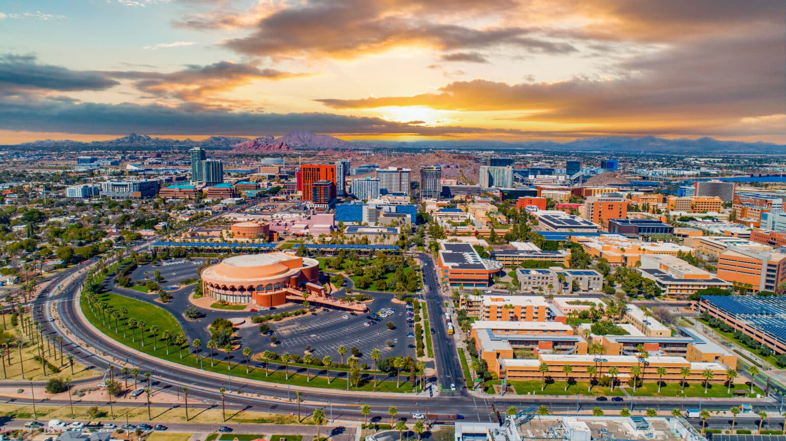 Moving to Phoenix: Pros and Cons You Should Know